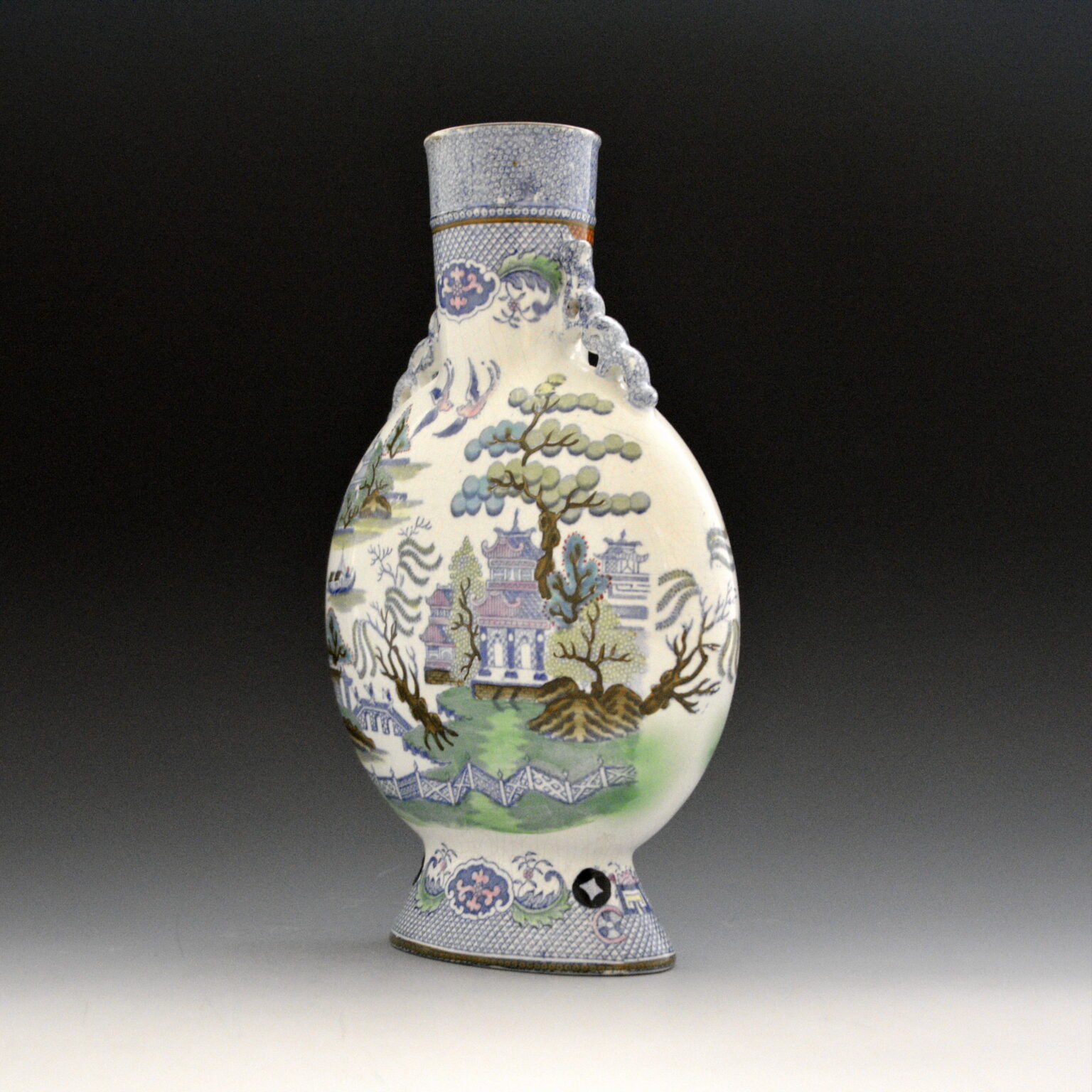 Vase, Standard Willow Pattern – The Zeller Collection