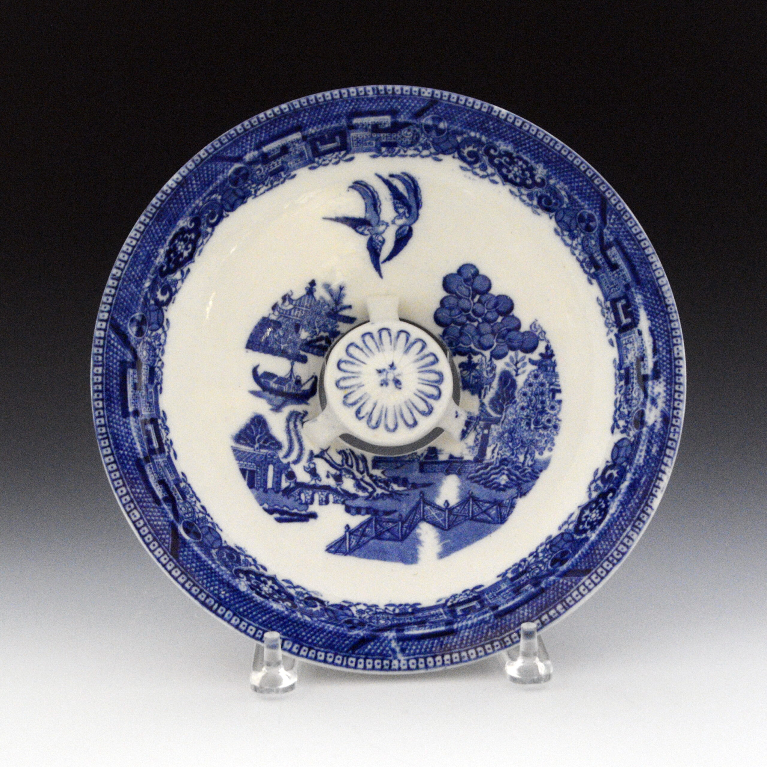 Slop Pail, Standard Willow Pattern – The Zeller Collection