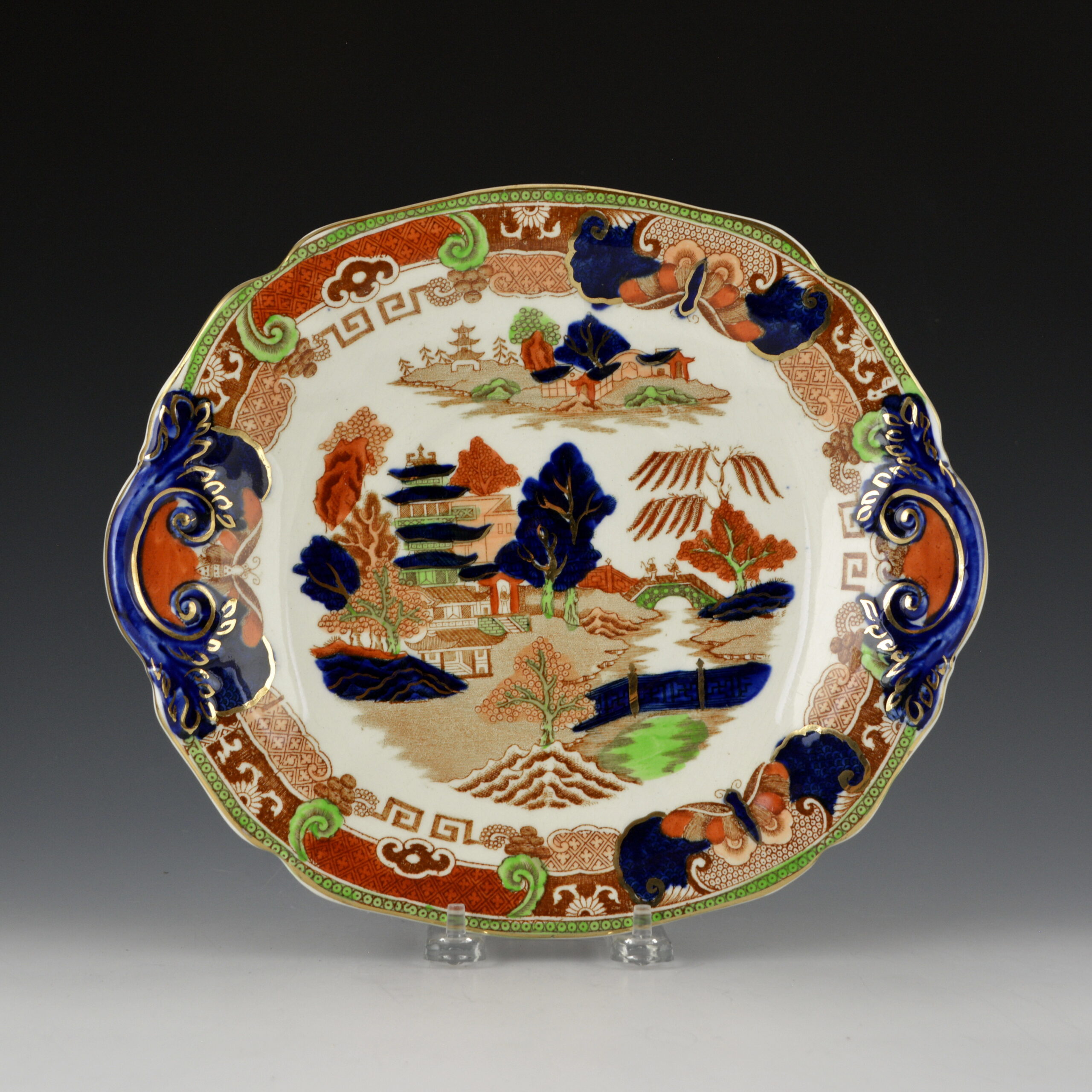 Tray, Gaudy Two Temples II, Variation Broseley – The Zeller Collection